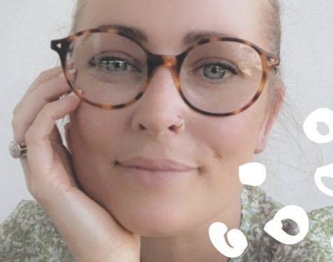 About – DANIELLE REEVE